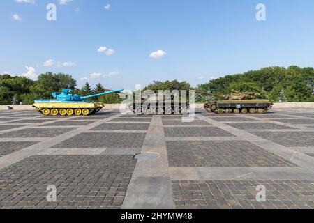 Ukrainian tanks in Kiev at the War Museum Stock Photo - Alamy