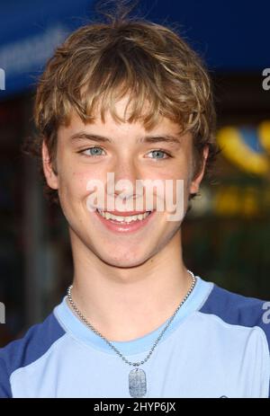 Jeremy Sumpter attends The World Premiere of 'The Incredible Burt ...