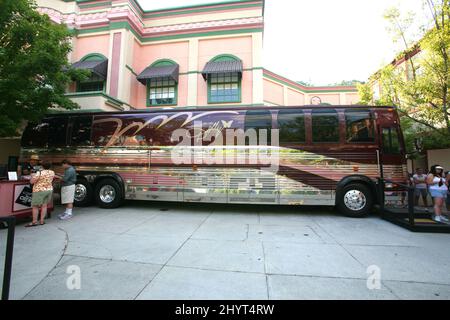 Dolly Parton's retired tour bus on display at Dollywood, Pigeon Forge ...