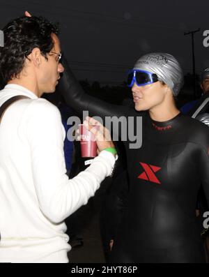 Jennifer Lopez and Marc Anthony at the Nautica Malibu Triathlon Los ...