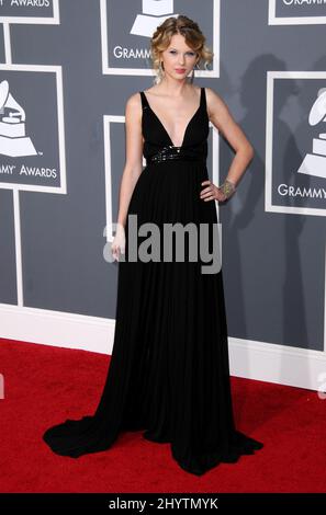 Taylor Swift attending the 51st Annual GRAMMY Awards - Salute To Icons ...