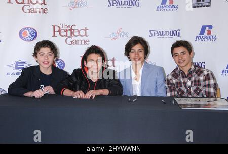 Ryan Ochoa, Moises Arias, Jake T. Austin and Jansen Panettiere during a ...