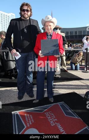 Randy Houser and Little Jimmy Dickens at a ceremony where Rascal Flatts ...