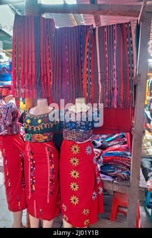 Beautiful Ixil traditional clothing, Nebaj, El Quiché, Guatemala Stock ...