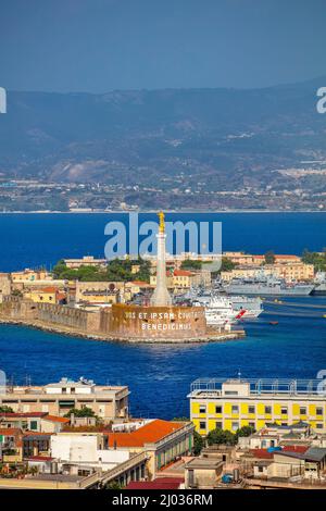 Cityscape of Messina and the Mediterranean Sea, Sicily island, Italy ...