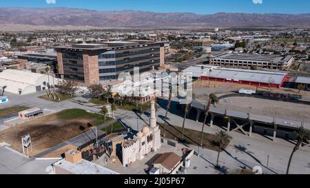 Indio, California, USA - January 1, 2021: Late afternoon sun ...
