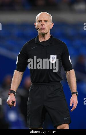 referee Andy Woolmer during the game Stock Photo - Alamy