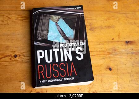 'Putin's Russia' book cover written by murdered Russian American woman ...