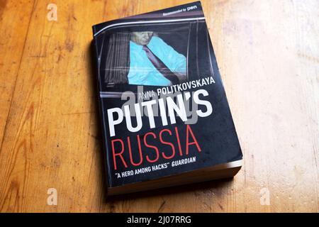 'Putin's Russia' book cover written by murdered Russian American woman ...
