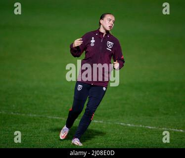 Emma Snerle of West Ham United WFC during the pre-match warm-up during ...