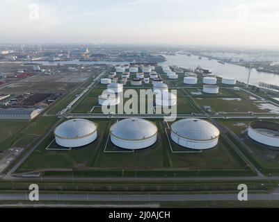 Farm storage tank silos for liquid fertiliser, Suffolk, England Stock ...