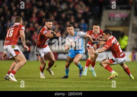 Jack Walker #1 of Leeds Rhinos starts an attacking move Stock Photo - Alamy