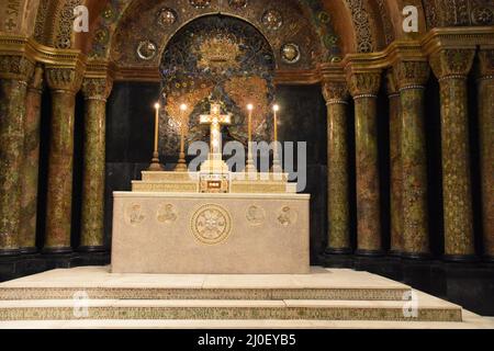 The Tiffany Chapel at the Charles Hosmer Morse Museum, Winter Park ...
