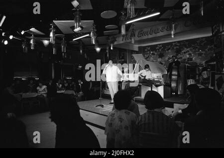 Bernard Manning performing at The Embassy Club in Manchester. Bernard ...