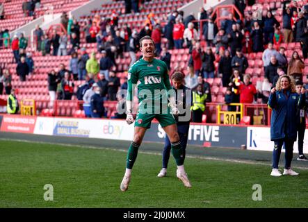 Charlton Athletic goalkeeper Craig MacGillivray celebrates after the ...