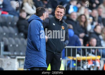 Tony Pennock and Shota Arveladze manager of Hull City in conversation ...