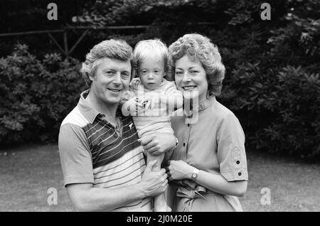 Michael Aspel TV Presenter with wife to be Elizabeth Power Actress ...