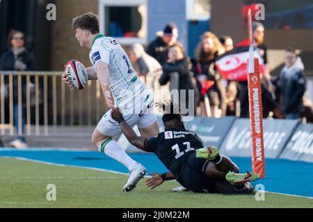 Saracens’ Rotimi Segun gets away from Northampton Saints’ Dan Biggar ...