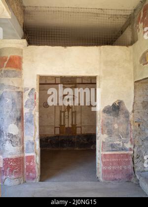 Courtyard, House of Loreius Tiburtinus (House of Octavius Quartio ...