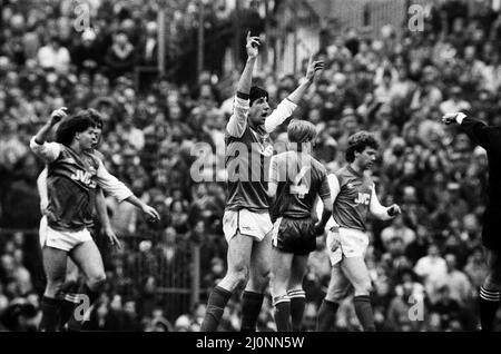 Arsenal v Ipswich Town league match at Highbury March 1984. Final score ...