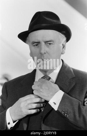 Behind the scenes filming of Minder, a British comedy drama TV Series ...