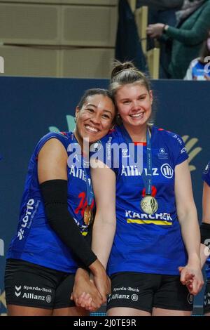 Eline Timmerman #9 of Allianz Mtv Stuttgart warms up during the CEV Cup ...