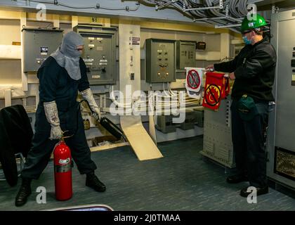 USS Kalamazoo at sea Stock Photo - Alamy