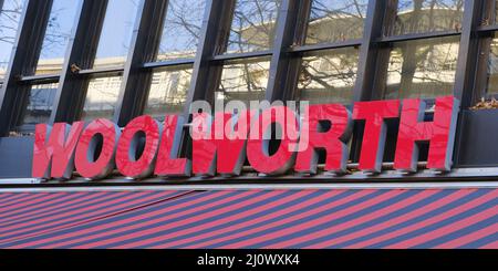 Sign and Logo of Woolworth Stock Photo - Alamy