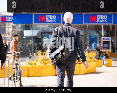Metro bank metrobank, branch, Hammersmith London Stock Photo - Alamy
