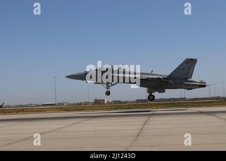 F-18 taking off at NAS Lemoore Stock Photo - Alamy