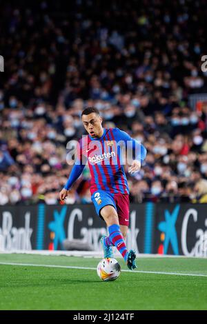 BARCELONA - FEB 27: Sergino Dest in action during the La Liga match ...