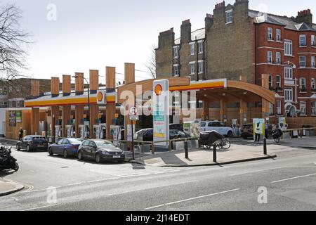 Oil company Shell's new Recharge Station on Fulham Road, west London ...