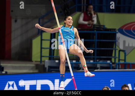 Elisa Molinarolo, of Italy, competes in the women's pole vault during ...