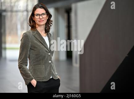Erfurt, Germany. 14th Mar, 2022. Cornelia Betsch, professor of health ...