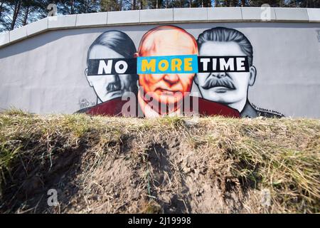 Adolf Hitler, Vladimir Putin and Joseph Stalin on anti-war mural ...