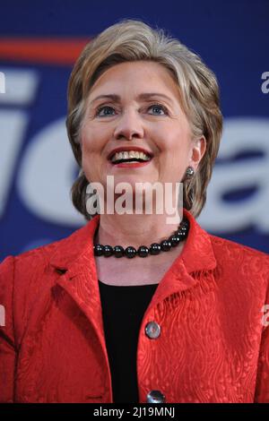Sen. Hillary Clinton (D-NY.), a 2008 Democratic presidential candidate ...