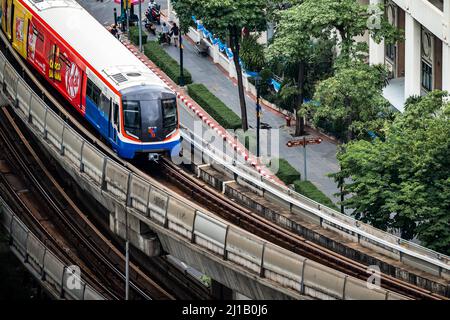 View from Ratchadamri BTS skytrain overlooking the Royal Bangkok Sports ...