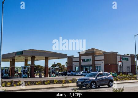 A 7 eleven store in Fairfield California Stock Photo - Alamy