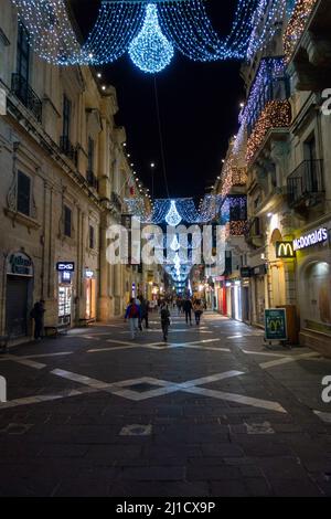 Christmas decorations light up the medievil city of Valletta, Malta ...