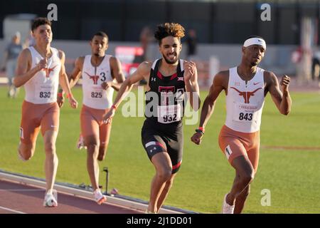 Jonathan Jones of Texas defeats Moad Zahafi of Texas Tech to win the ...
