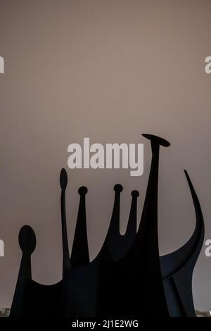 Tetes et Queue heads and tails National Gallery Berlin Stock Photo - Alamy