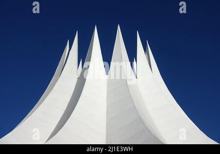 Berlin, Germany, the roof structure of the Tempodrom Stock Photo - Alamy