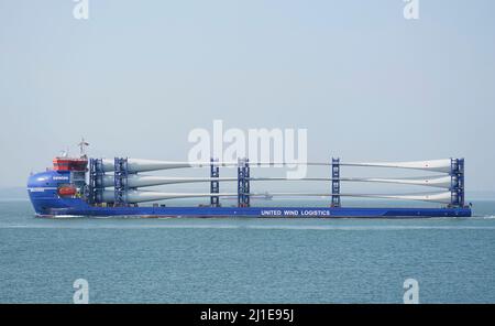 Heavy Load Carrier BRAVEWIND Stock Photo - Alamy