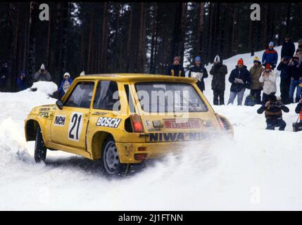 Per-Inge Walfridsson (SWE) Bruno Berglund (SWE) Renault 5 Turbo Gr4 ...