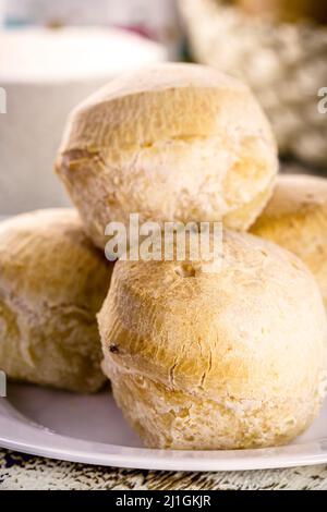 cheese bread, a delicacy much appreciated in Brazil. called "Pão de ...