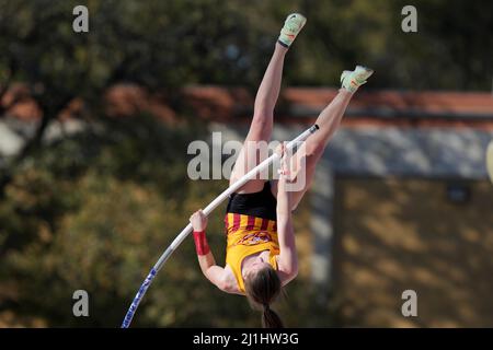 Amanda Moll of Olympia Capital High (Wash.) wins the girls pole vault ...
