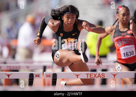 California, USA. 25th Mar, 2022. Matt Tardio attends Suzanne ...