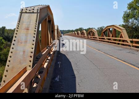 Historic Route 66 - Bridgeport Pony Bridge. This bridge, which was ...