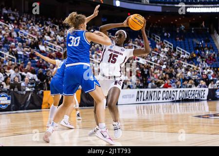 Creighton Bluejays guard Morgan Maly (30) attempts a basket against ...