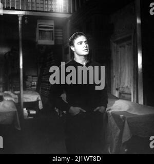 THE FUGITIVE KIND 1960 United Artists film with from left: Anna Magnani ...